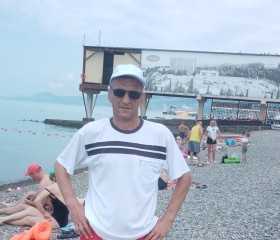 Александр, 46 лет, Канск