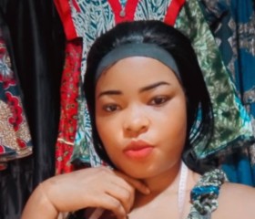 Tah larine, 23 года, Yaoundé