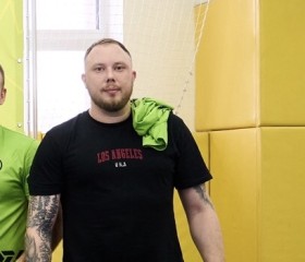 Павел, 32 года, Москва