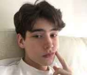 Виталий, 18 лет, Нижневартовск