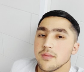 Рустам, 25 лет, Казань
