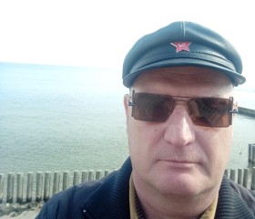 Юрий, 54 года, Санкт-Петербург